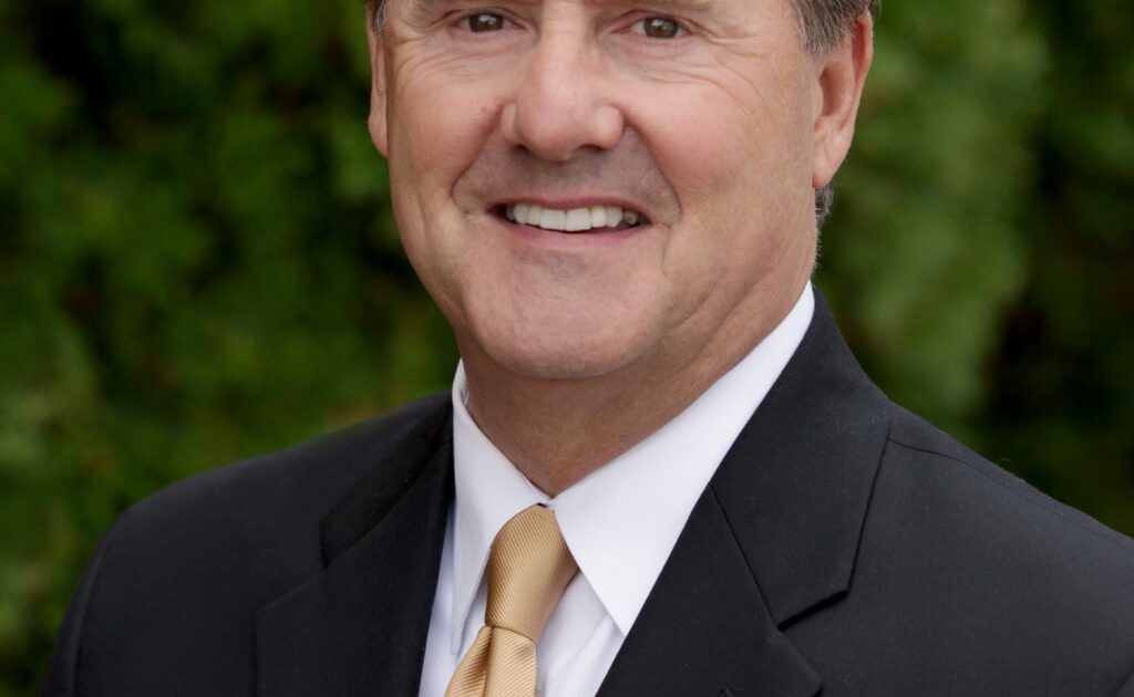 Mike Hardwick: Churchill Morgage | Nashville Guru