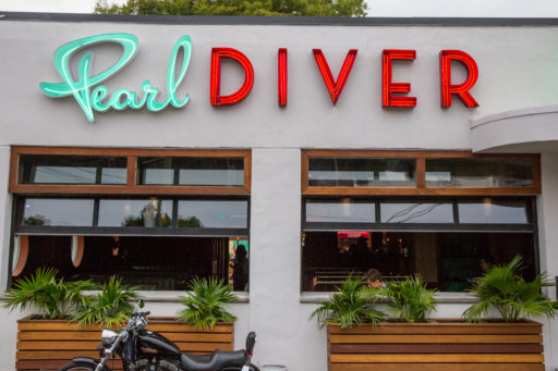 Pearl Diver | Nashville Guru