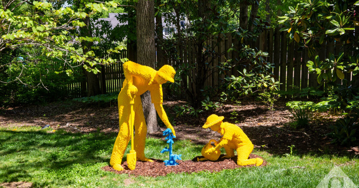 Sean Kenney’s Nature POP! Made with LEGO® Bricks | Nashville Guru