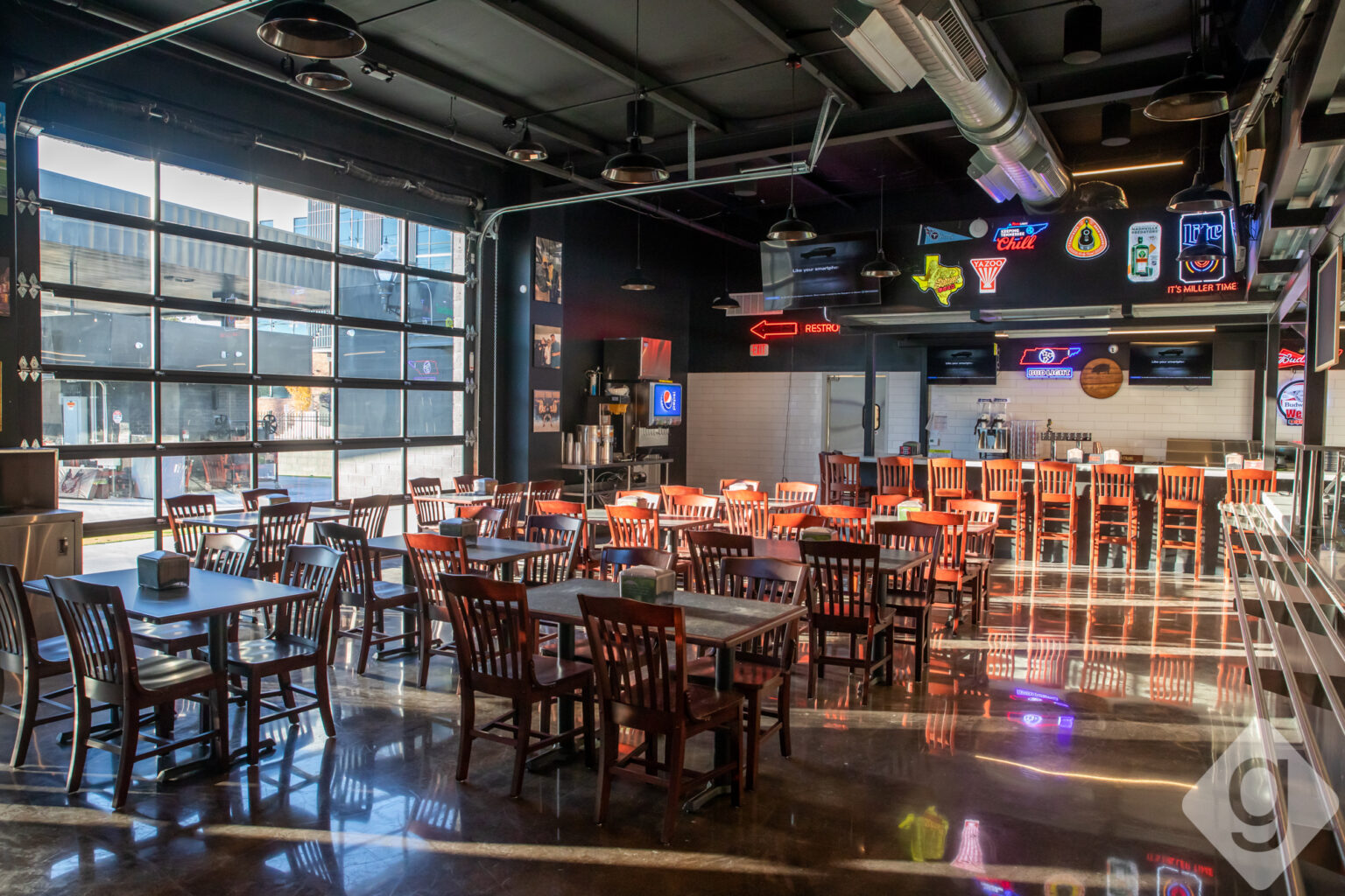 A Look Inside: Bringle's Smoking Oasis | Nashville Guru