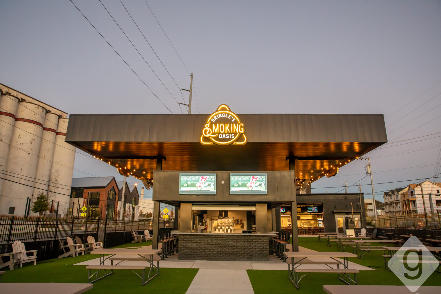 A Look Inside: Bringle's Smoking Oasis | Nashville Guru