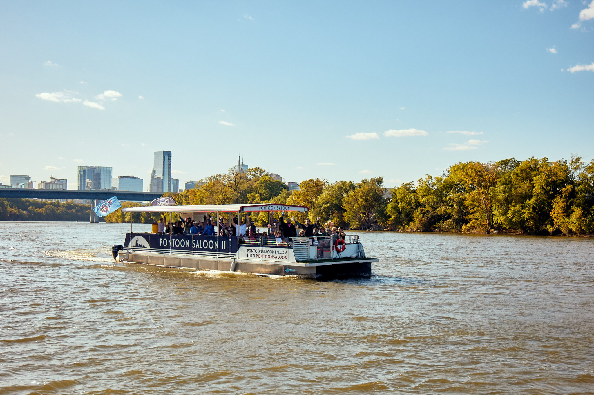 Fun Things to Do: Pontoon Saloon | Nashville Guru