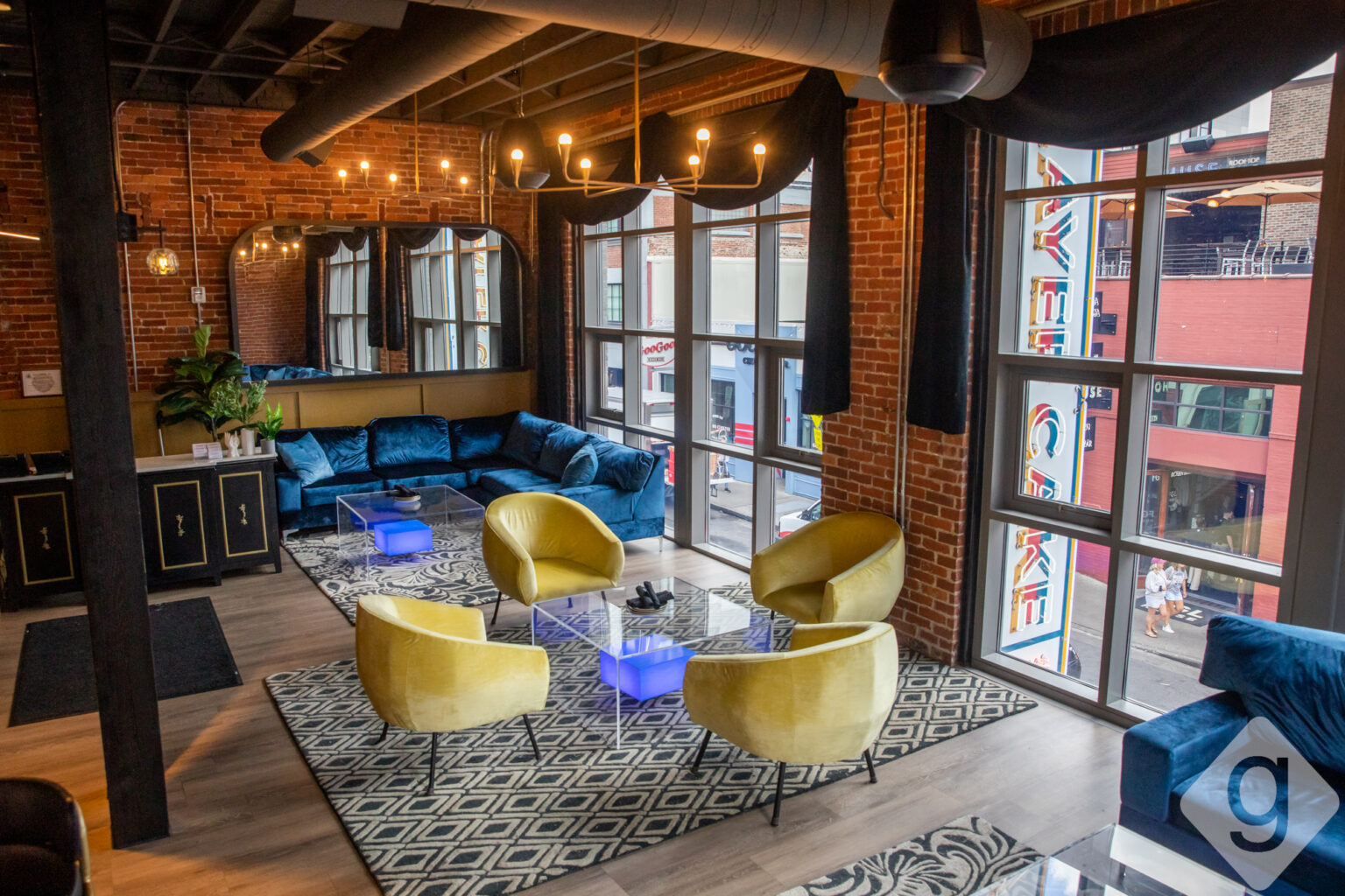 A Look Inside: Layer Cake | Nashville Guru