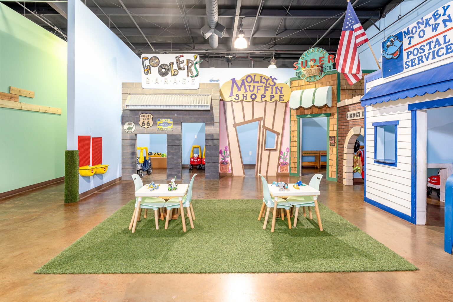 The Monkey's Treehouse | Nashville Guru