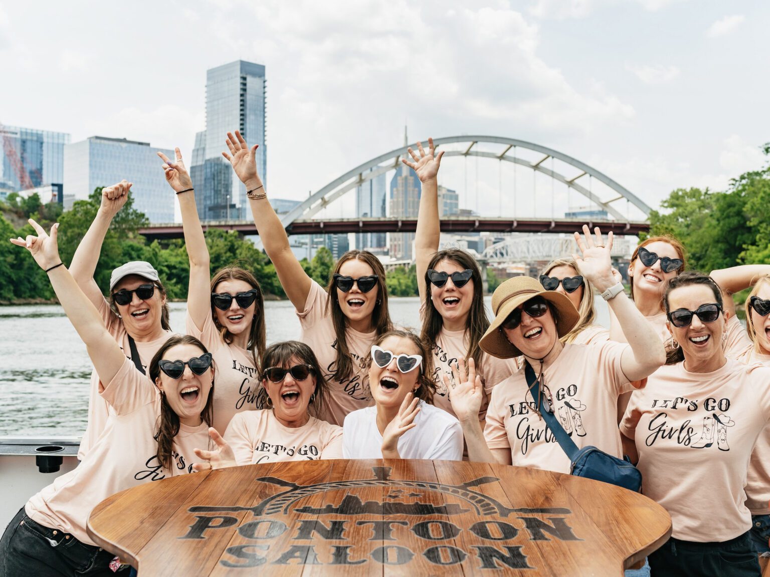 Fun Things to Do: Pontoon Saloon | Nashville Guru