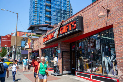 Must-Visit Honky-Tonks in Nashville | Nashville Guru