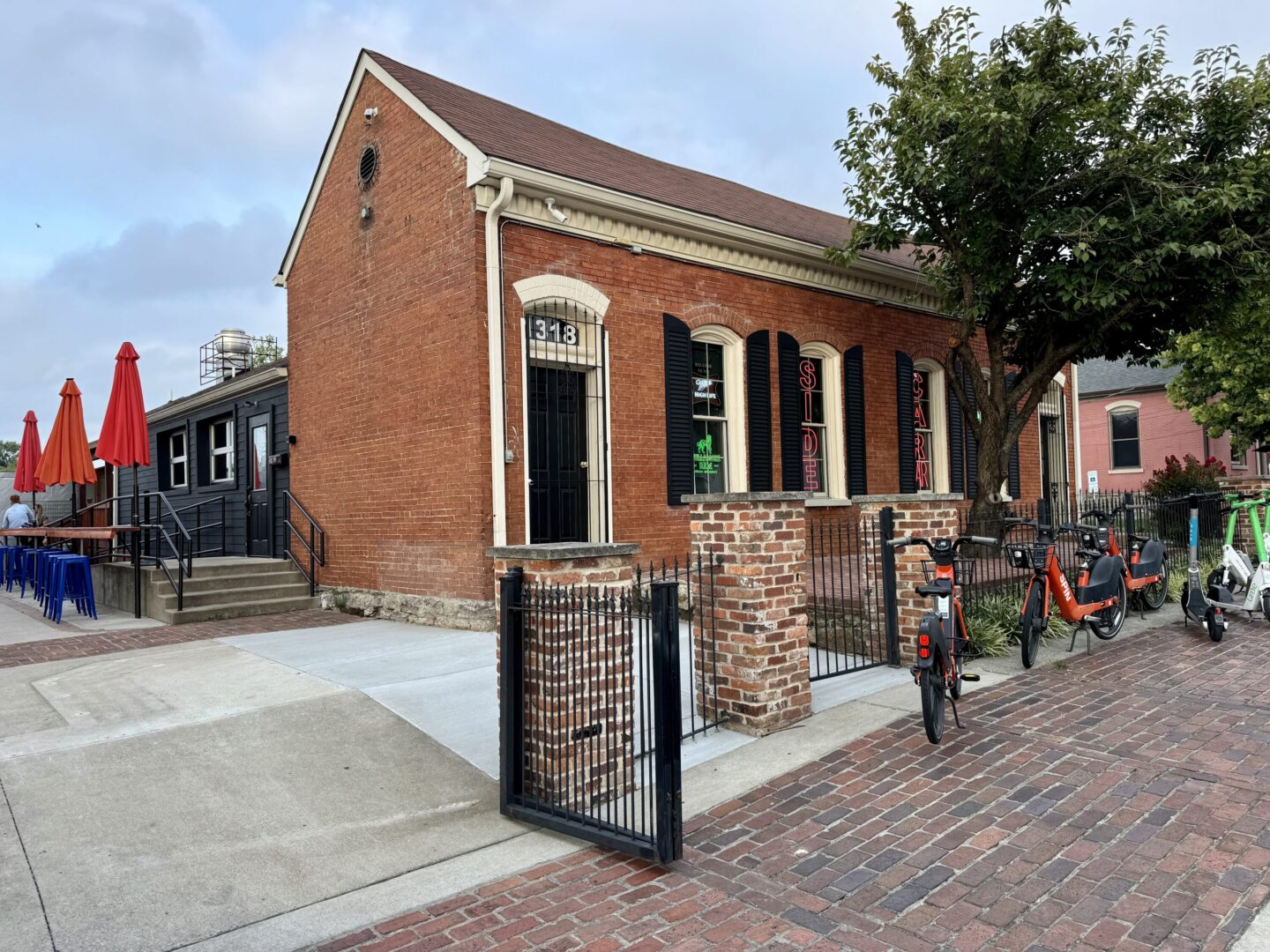 Sidecar Bar | Nashville Guru