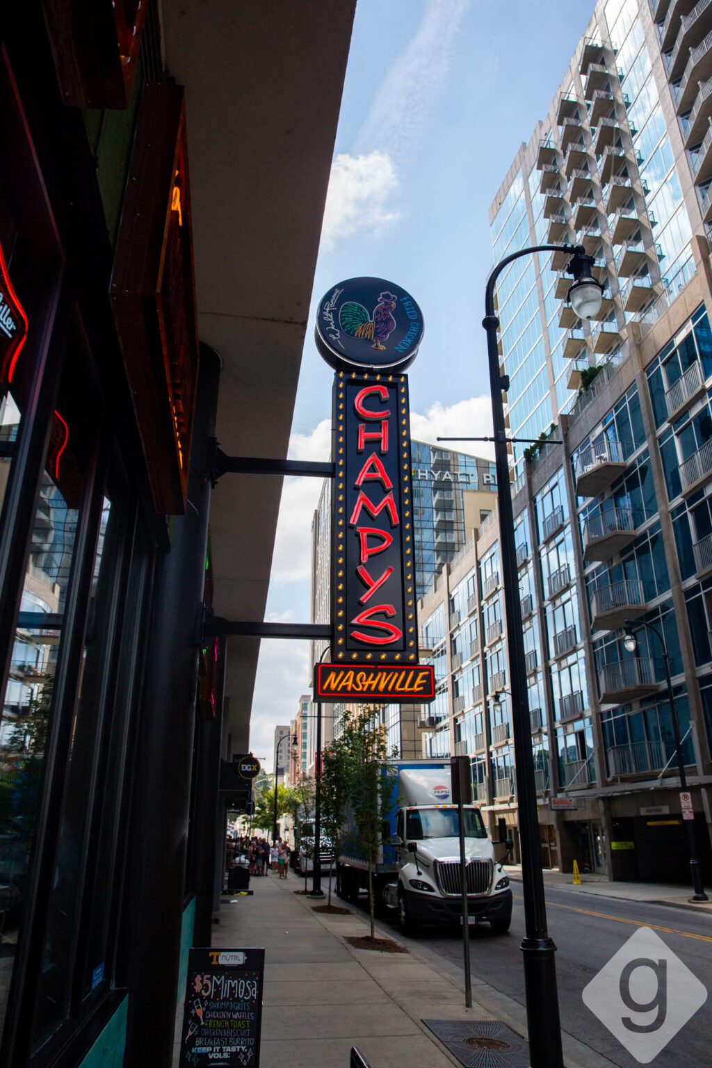 A Look Inside: Champy's World Famous Fried Chicken | Nashville Guru