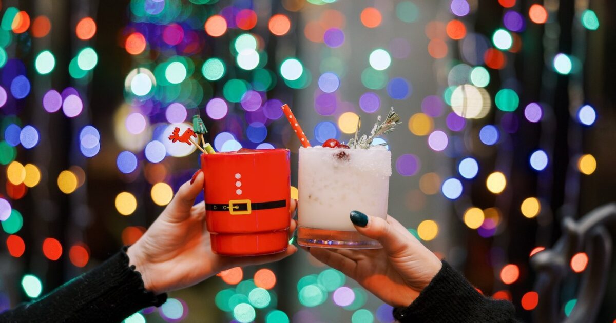 Holly Jolly Christmas Bar at Sonny’s Patio Pub Clubhouse | Nashville Guru